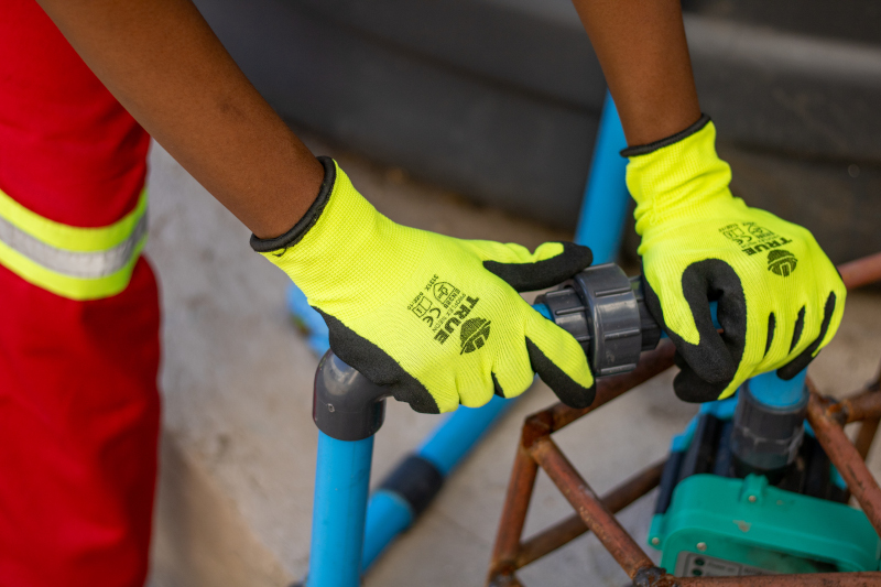 Megabreeze | True sandy nitrile coated gloves